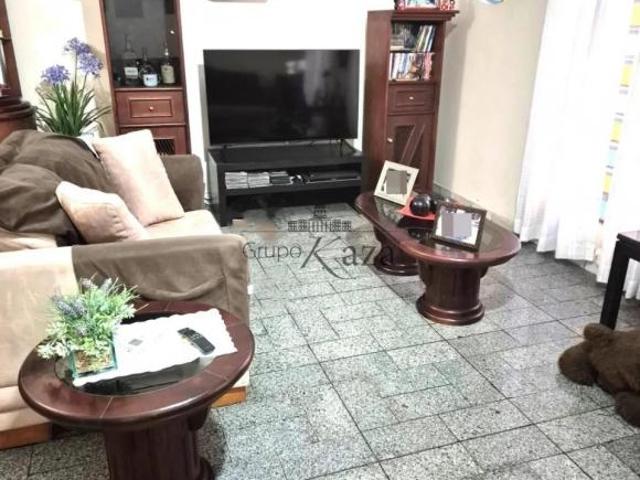 Oportunidade Casa Vila Industrial 4 Dormitórios 140m²
