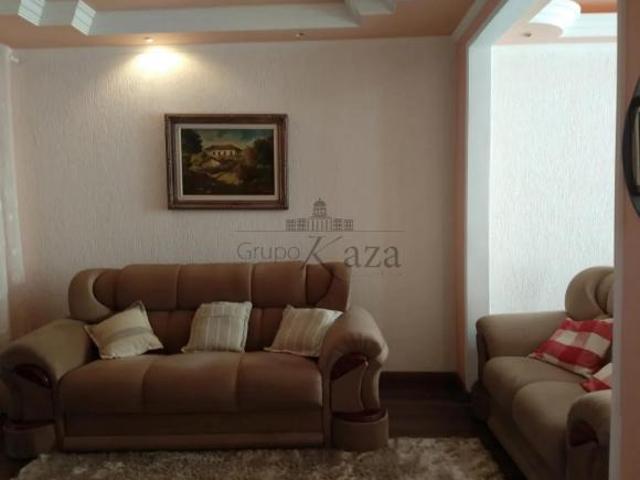 Oportunidade Casa Vista Verde 4 Dormitórios 155m²