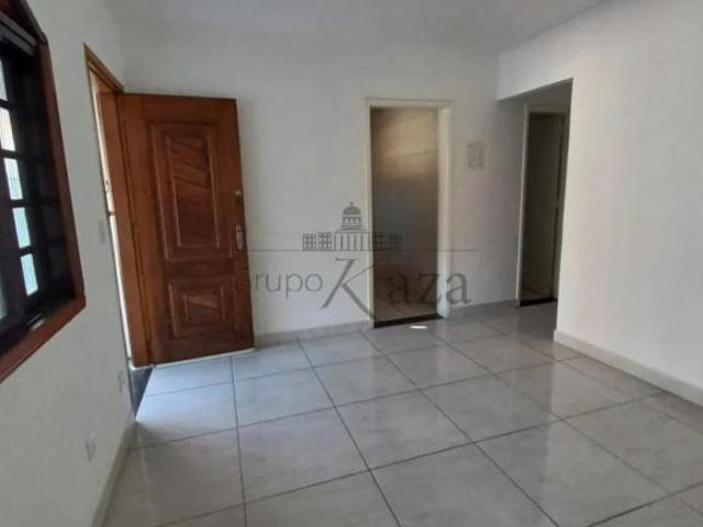Oportunidade Casa Vista Verde 2 Dormitórios 80m²