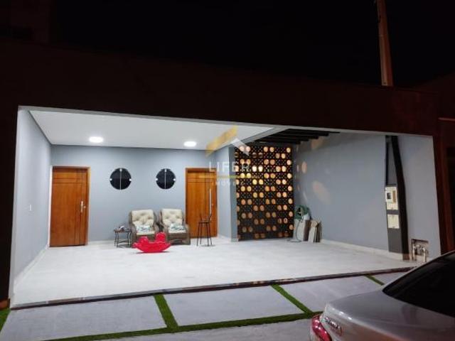 Oportunidade – Casa à Venda no Condomínio Vila Paraty