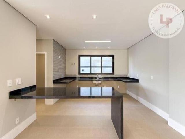 Oportunidade Casa á Venda no Portal do Paraiso com 4 suites