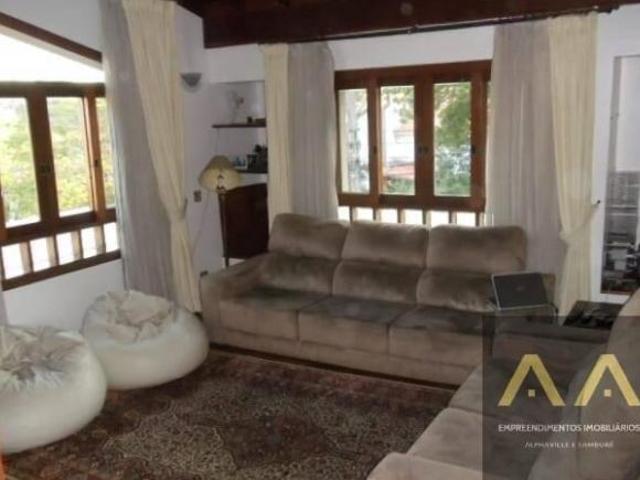 OPORTUNIDADE CASA A VENDA ALPHAVILLE, 4 DORMTS, EXCELENTE CONDOMÍNIO