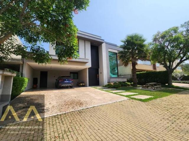 OPORTUNIDADE CASA A VENDA ALPHAVILLE, 4 SUÍTES, SIST. FOTOVOTAICO, COMPLETA