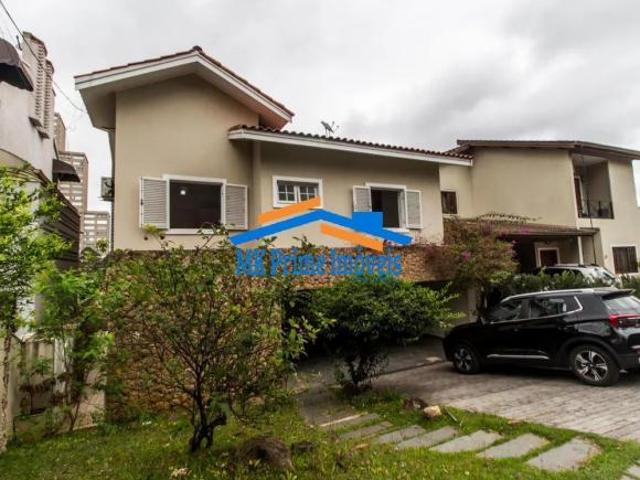 Oportunidade Casa à venda com 4 quartos por R$ 2.199.900 Res. 3 Alphaville