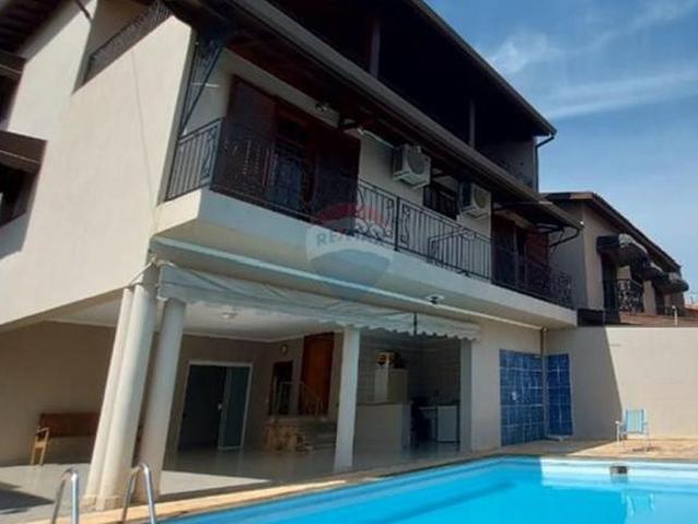 Oportunidade! Casa a venda Completa Porteira Fechada – 350m², 4 Quartos e Piscina | Parque Imperial