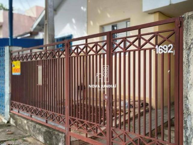 Oportunidade: casa à venda em bairro tradicional