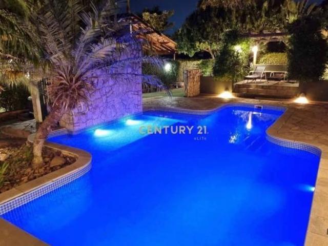 OPORTUNIDADE Casa à venda, 209 m² por R$ 990.000,00 Residencial Village Ipanema 1 Araçoiaba da