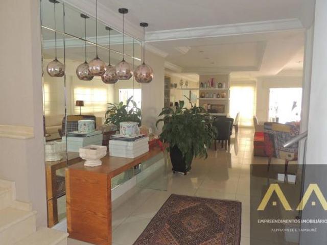 OPORTUNIDADE CASA ALPHAVILLE A VENDA NO RESIDENCIAL 18 DO FORTE, 4 SUITES