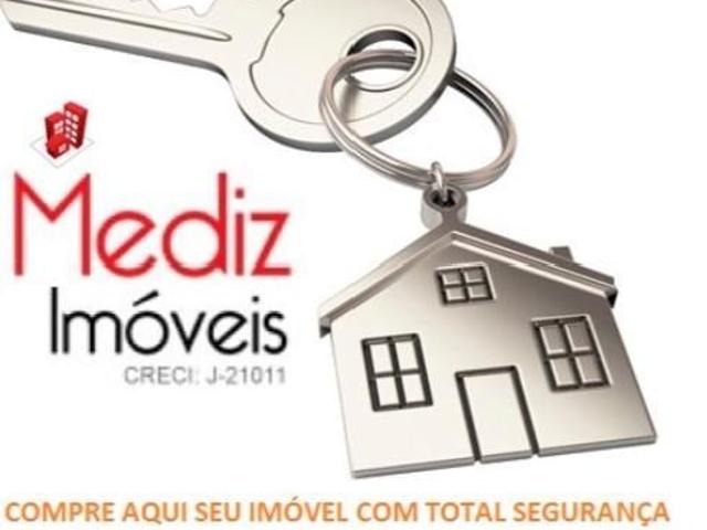 OPORTUNIDADE: Casa assobradada à venda no Parque São Domingos