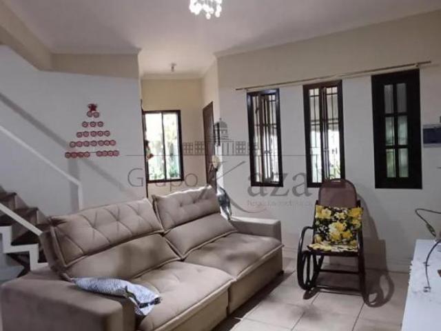 Oportunidade Casa Assobradada Santa Paula Jacareí 3 Dormitórios 151m² Estuda Permuta