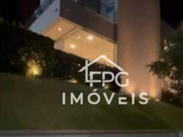 OPORTUNIDADE: Casa automatizada, com 4 suítes e cinema Figueira Garden Atibaia/SP