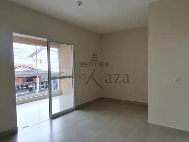 Oportunidade Casa Bosque dos Eucaliptos 3 Dormitórios 110m²