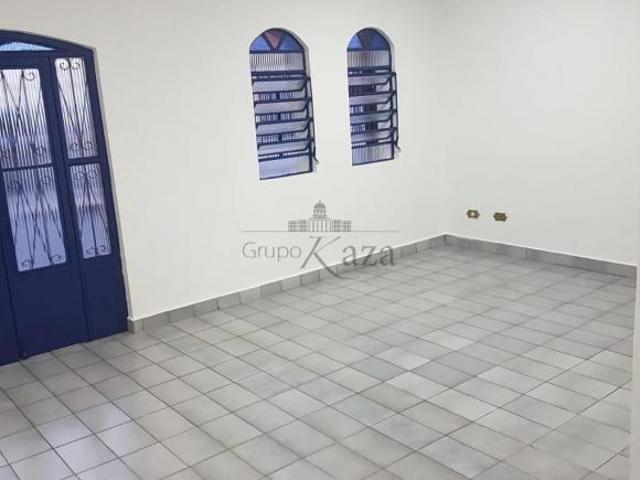 Oportunidade Casa Bosque dos Eucaliptos 3 Dormitórios 119m²