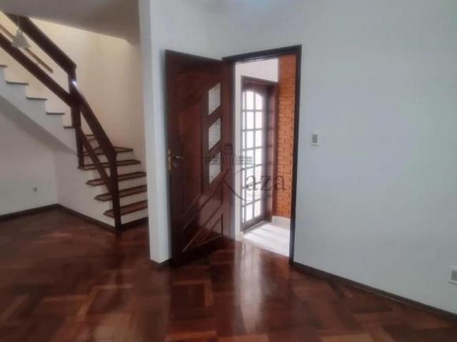 Oportunidade Casa Bosque dos Eucaliptos 3 Dormitórios 125m²