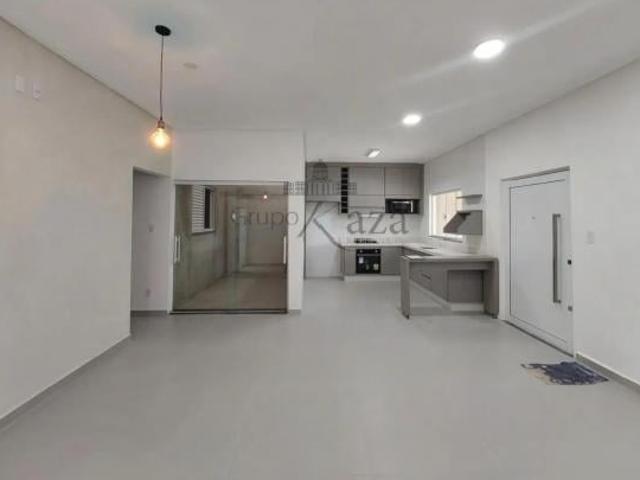 Oportunidade Casa Bosque dos Eucaliptos 3 Dormitórios 250m²