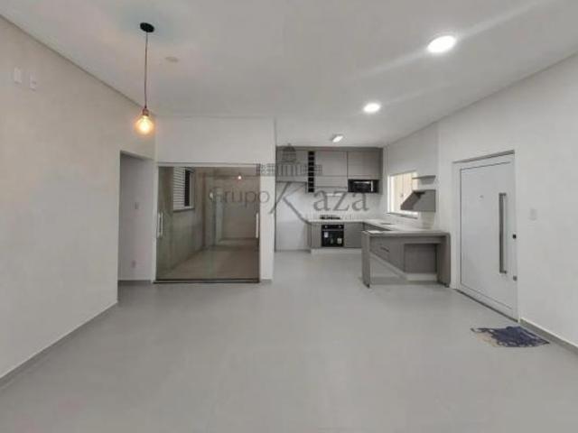 Oportunidade Casa Bosque dos Eucaliptos 3 Dormitórios 250m²