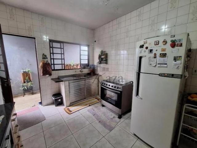 Oportunidade Casa Bosque dos Eucaliptos 2 Dormitórios 120m²