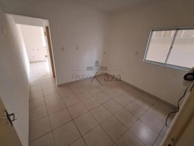 Oportunidade Casa Bosque dos Eucaliptos 2 Dormitórios 125m²
