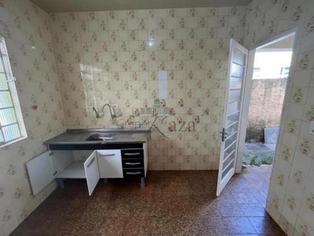 Oportunidade Casa Bosque dos Eucaliptos 4 Dormitórios 250m²