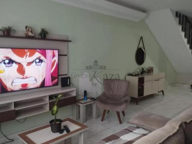Oportunidade Casa Bosque dos Ipês 3 Dormitórios 206m²