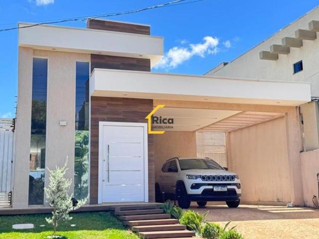 OPORTUNIDADE! Casa c/ Piscina e Toda Planejada no Villa Suíça, c/ Cozinha Enorme