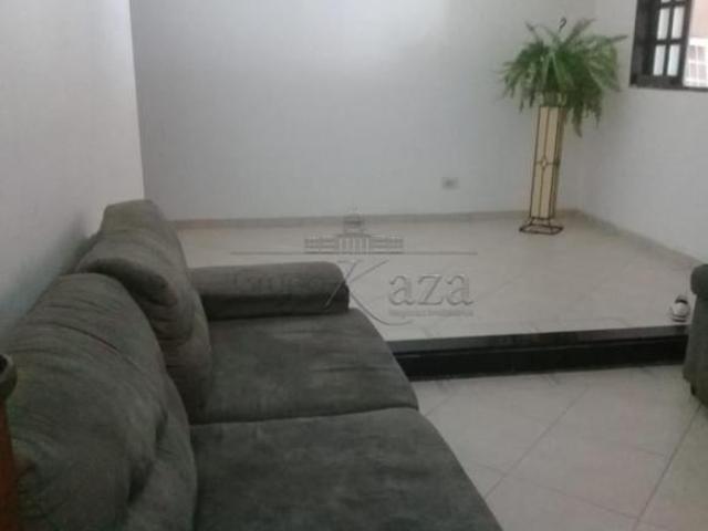 Oportunidade Casa Campo dos Alemães 2 Dormitórios 170m²