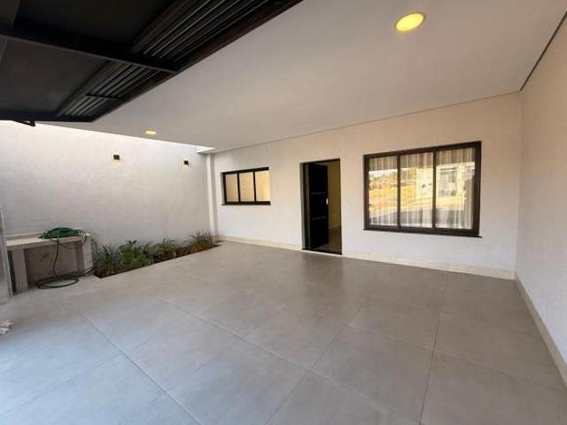 OPORTUNIDADE CASA CASABLANCA EM INDAIATUBA SP EM POR R$650.000,00 COM 166 M2 DE TERRENO VAGA COBERT