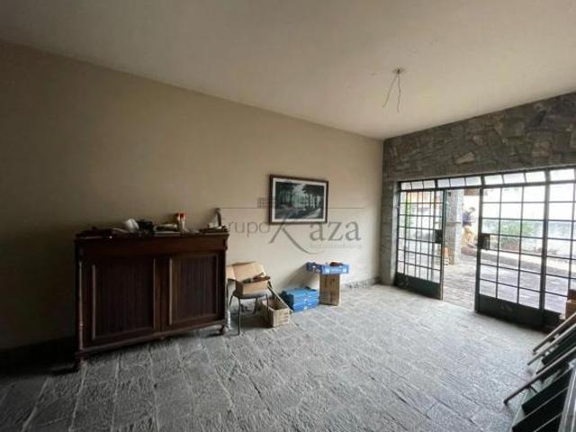 Oportunidade Casa Centro Jacareí 6 Dormitórios 361m²