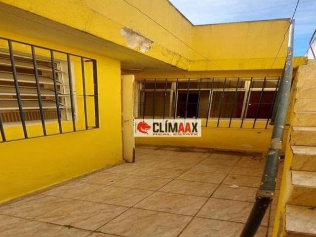 Casa à venda na Vila Anglo Brasileira com 2 quartos, 2 banheiros e 1 vaga de garagem – 114 m² Aceita