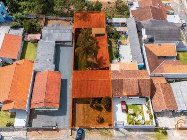 Oportunidade Casa com 587,50 m² de terreno com 2 casas