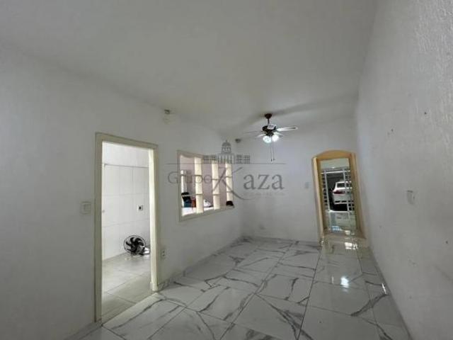 Oportunidade Casa com Edícula Vila Industrial 5 Dormitórios 270m²