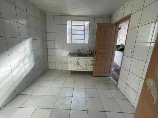 Oportunidade Casa com Edícula Vila São Pedro 3 Dormitórios 150m²