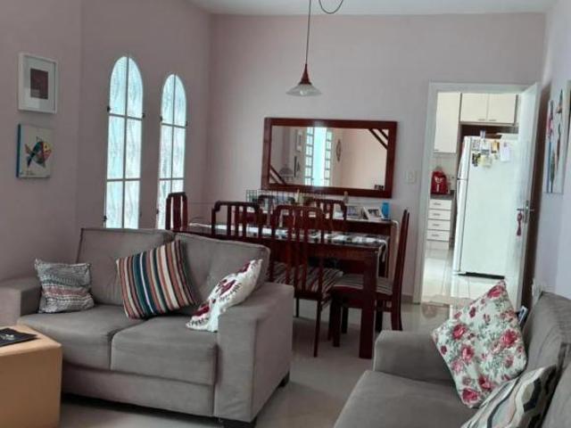 Oportunidade Casa com Edícula Centro Jacareí 4 Dormitórios 110,83m²