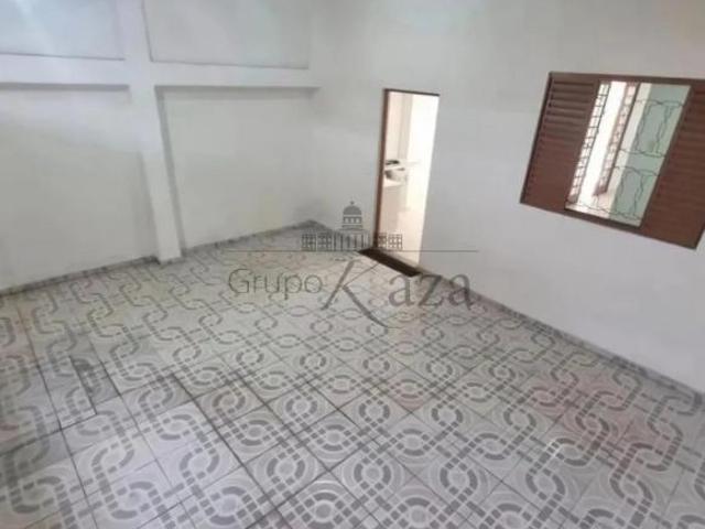 Oportunidade Casa com Edícula Jardim São Judas Tadeu 2 Dormitórios 150m²