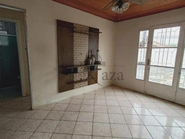 Oportunidade Casa com Edícula Jardim Satélite 3 Dormitórios 250m²