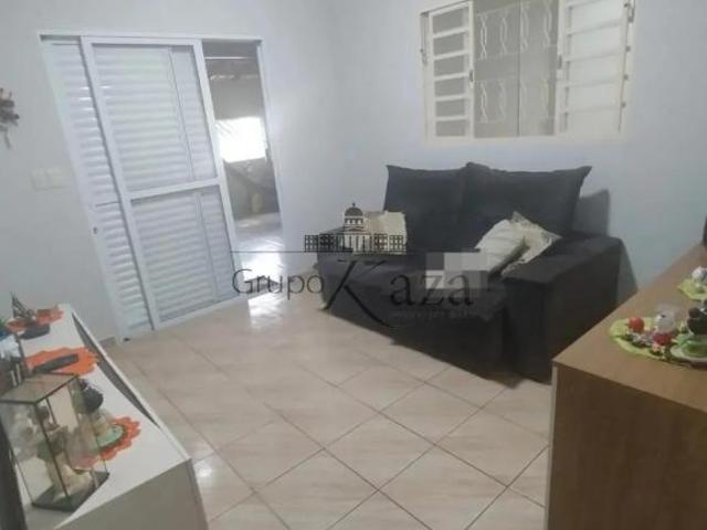 Oportunidade Casa com Edícula Parque Industrial 2 Dormitórios 120m² Estuda Permuta