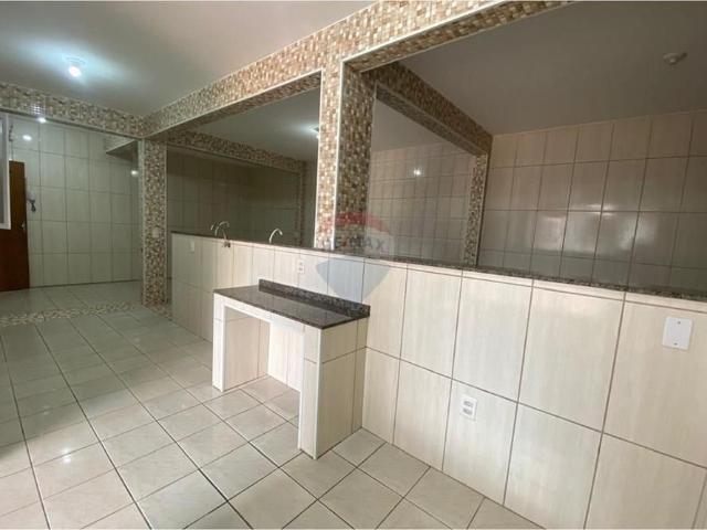 Oportunidade: Casa com suíte, Salão Multiuso Independente e Quintal Amplo