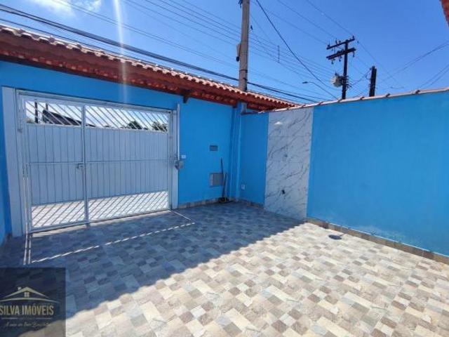 Oportunidade Casa com Piscina 02 Dormitórios Praia de Mongaguá
