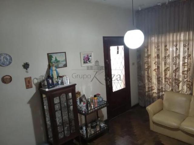 Oportunidade Casa Comercial e Residencial Vila Adyana 2 Dormitórios 300m²