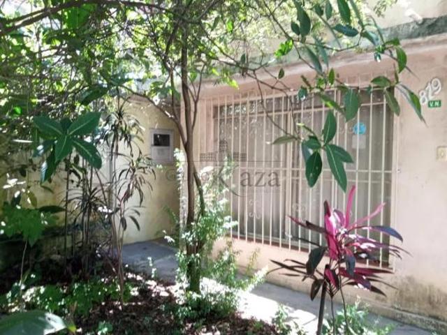 Oportunidade Casa Comercial e Residencial Vila Adyana 2 Dormitórios 300m²
