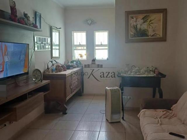 Oportunidade Casa Comercial e Residencial Parque dos Príncipes Jacareí 3 Dormitórios 194m²