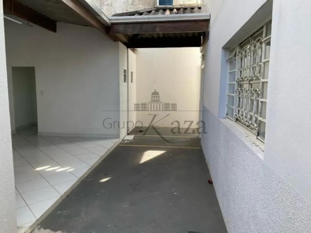 Oportunidade Casa Comercial Jardim das Industrias 320m²