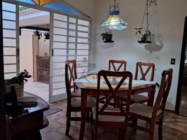 Oportunidade Casa Comercial ou Residencial Jardim Nova América 4 Dormitórios 256m²