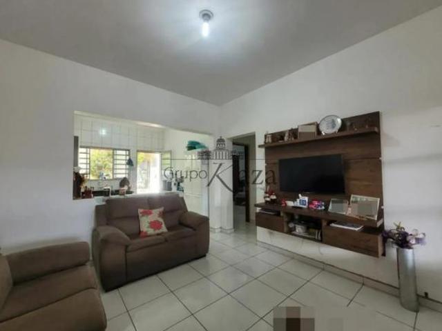 Oportunidade Casa Comercial ou Residencial Jardim Satélite 7 Dormitórios 250m²