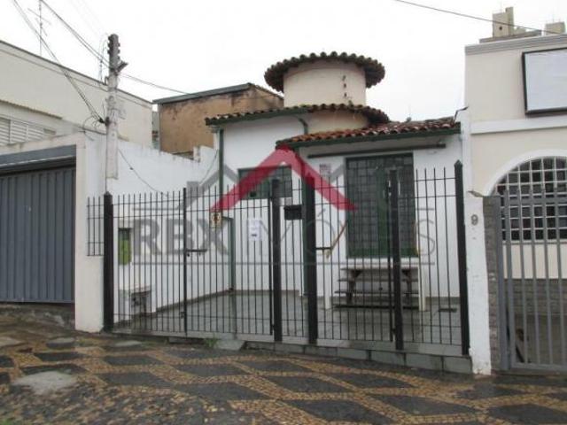 OPORTUNIDADE ! CASA COMERCIAL PRÓXIMO AO BOSQUE