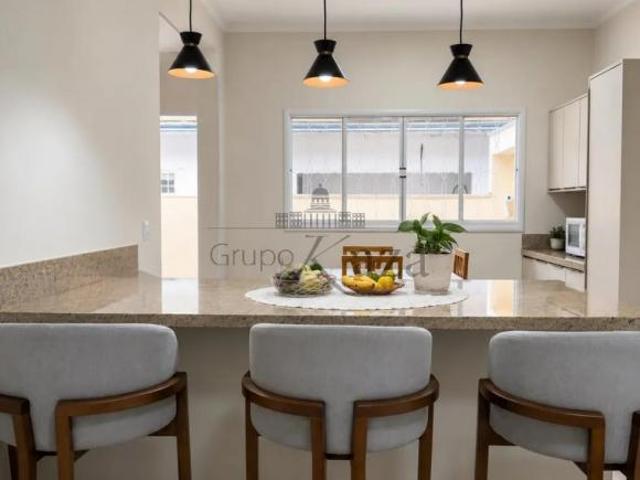 Oportunidade Casa Comercial/Residencial com Edícula Jardim América 3 Dormitórios 150m²