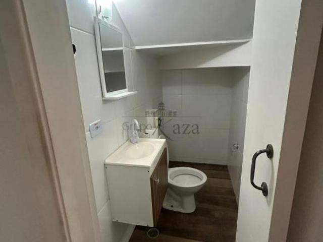 Oportunidade Casa Condomínio Baronesa Jardim Maria Amélia Jacareí 2 Dormitórios 72m²