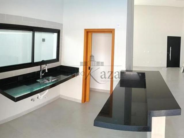 Oportunidade Casa Condomínio Caçapava Condomínio Terras do Vale 3 Dormitórios 150m²