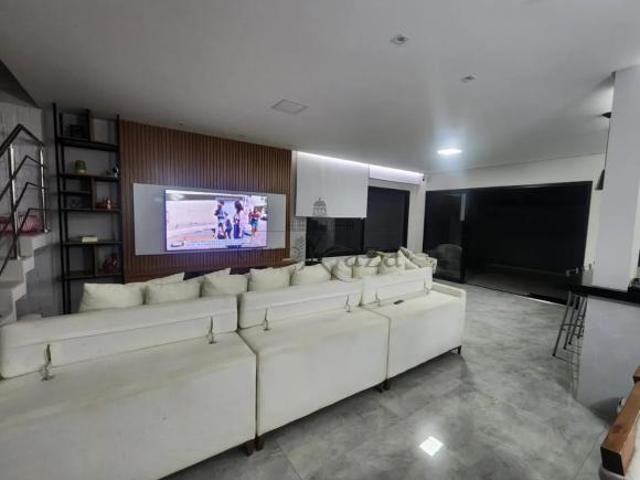 Oportunidade Casa Condomínio Reserva Aruanã 4 Dormitórios 244m²