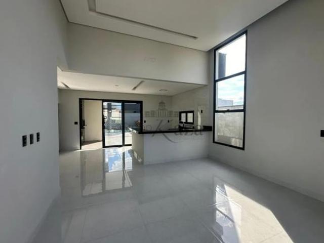 Oportunidade Casa Condomínio Terras do Vale Caçapava 3 Dormitórios 155m²